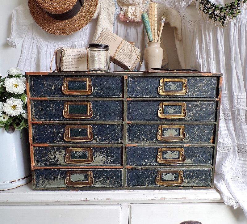Charming vintage drawers. Storage drawers, craft drawers, office ...